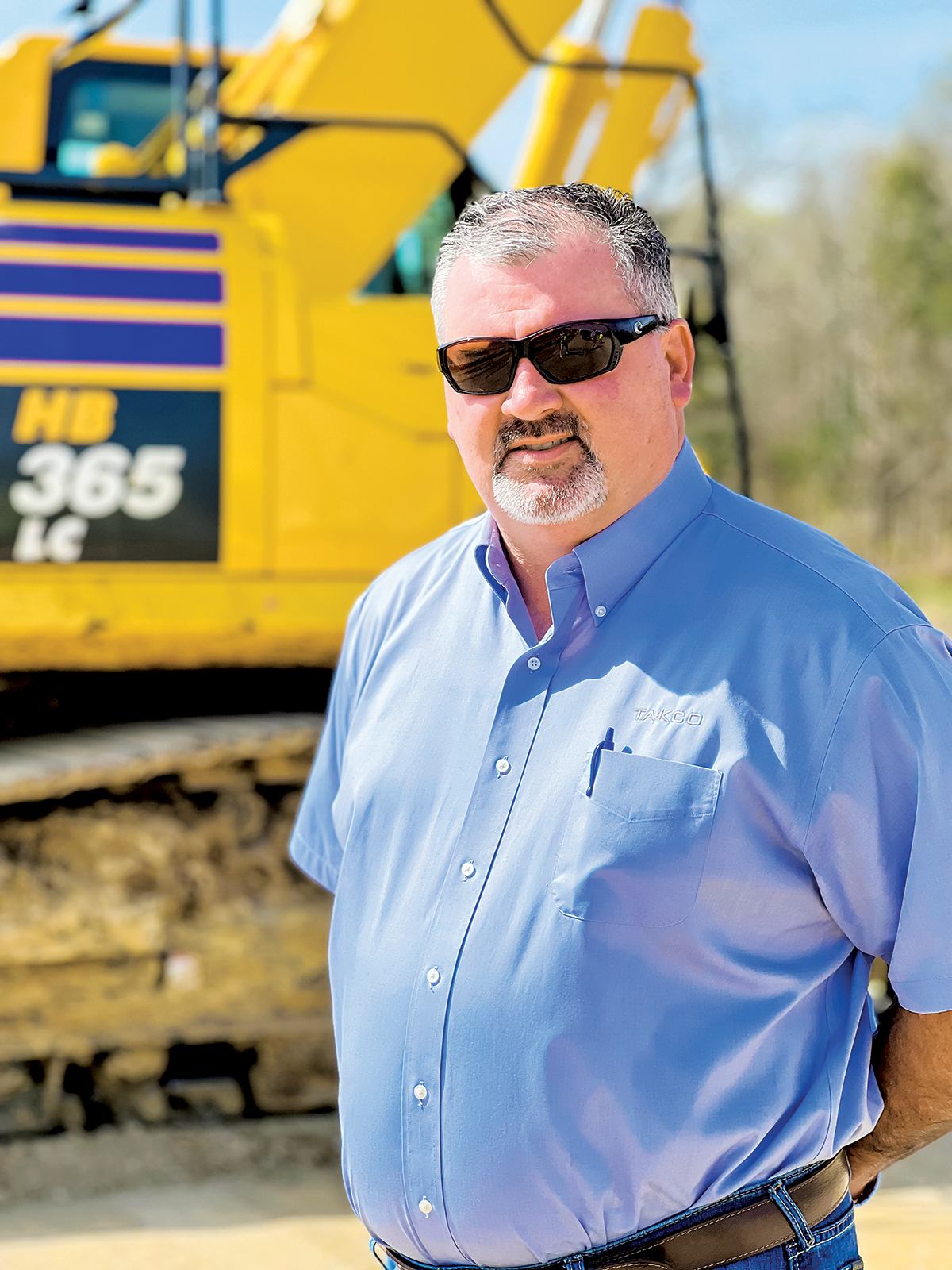 Komatsu HB365LC hybrid excavator | Takco Construction Inc. improves ...