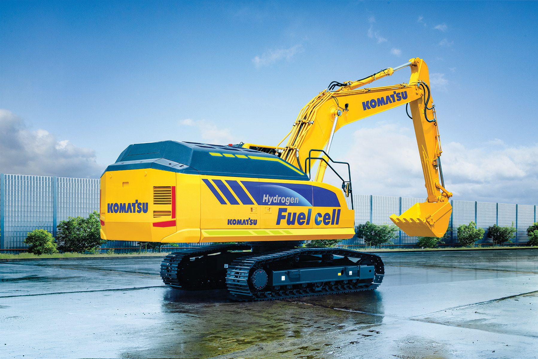 Hydrogen Fuel Cell | Komatsu develops medium-sized hydraulic excavator ...